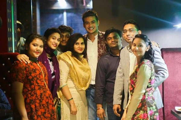 মিনিসো’র শাখা উদ্বোধনীতে অতিথি তাসকিন ও পিয়া – চ্যানেল আই অনলাইন