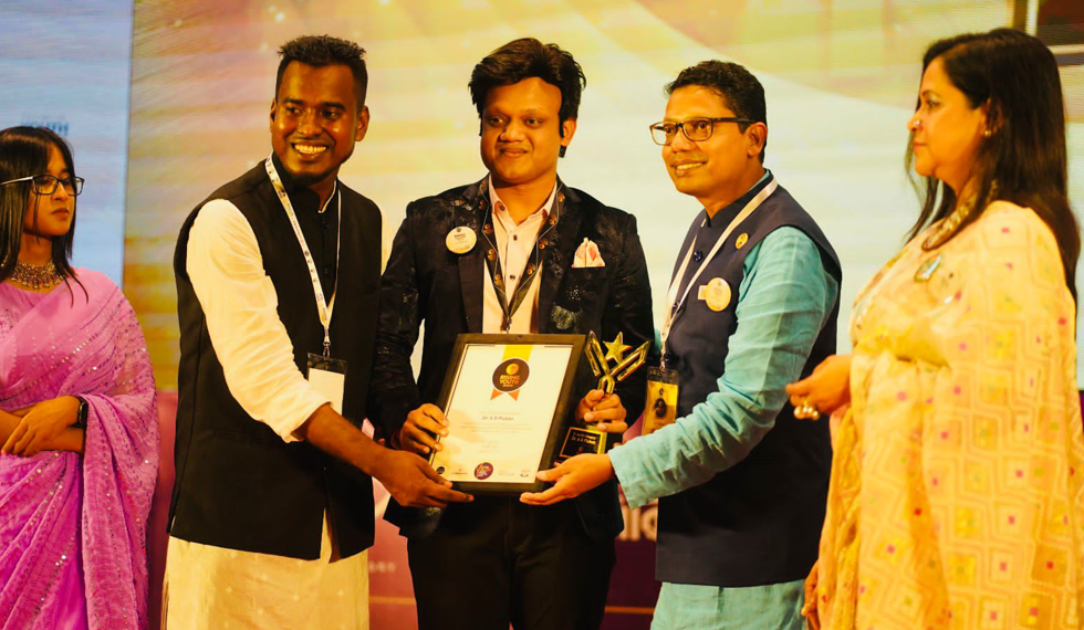 রাইজিং ইয়্যুথ অ্যাওয়ার্ড পেলেন ডাঃ আব্দুল গাফফার প্লাবন – চ্যানেল আই ...