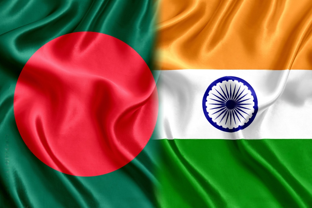 শেখ হাসিনা, বন্যা নাকি ভিসা বাংলাদেশ-ভারত সম্পর্কে দূরত্ব বাড়াচ্ছে? | চ্যানেল আই অনলাইন